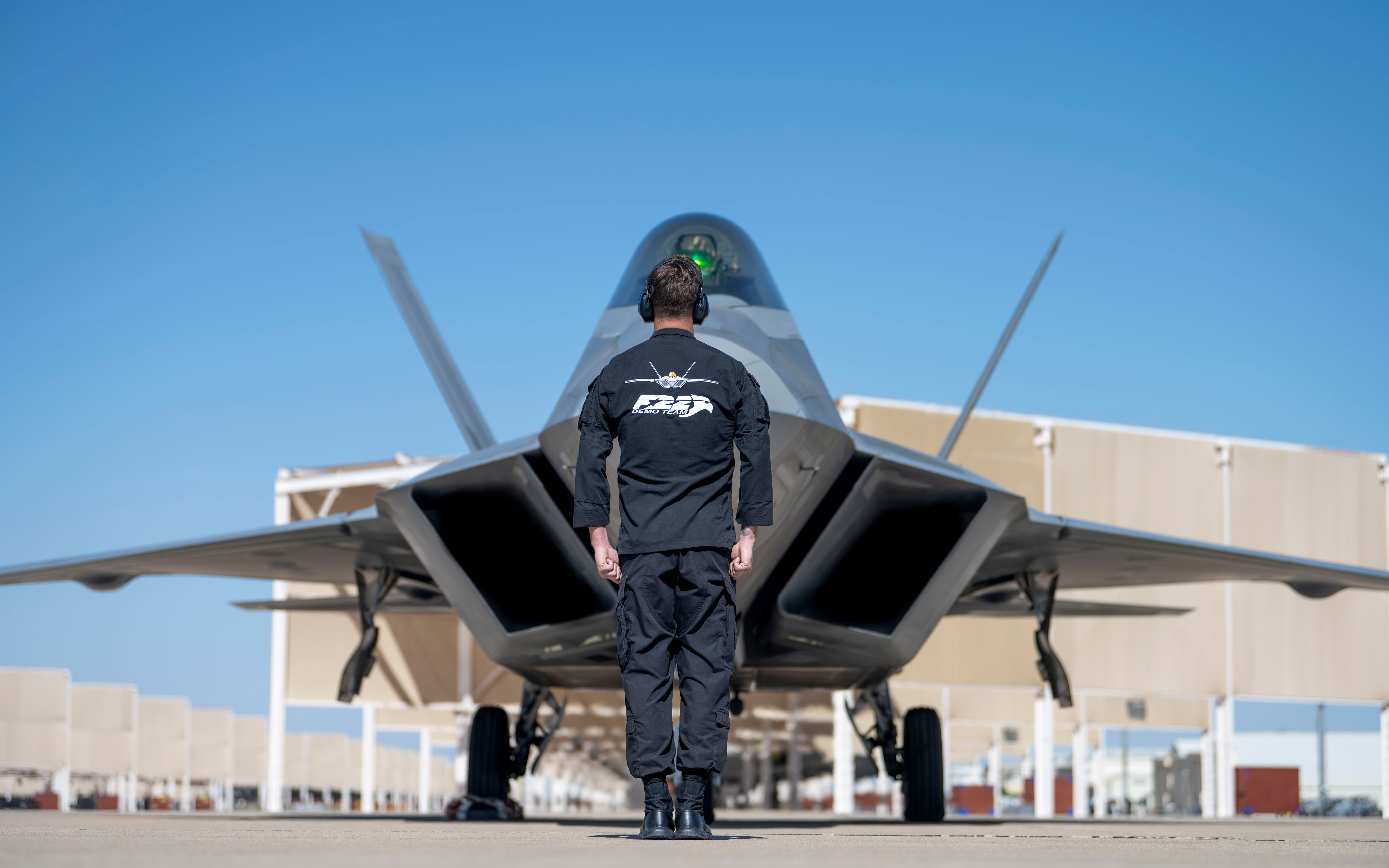 Why Is The F-22 Raptor Slower Than The 52-Year-Old F-15 Eagle?