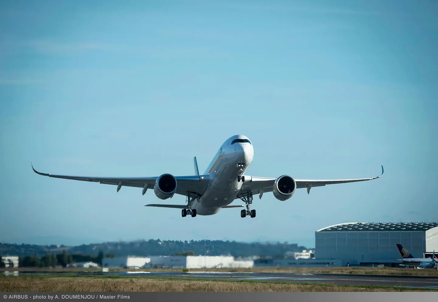 How Much Further Than The A350-900 Does The Airbus A350-900ULR Fly?