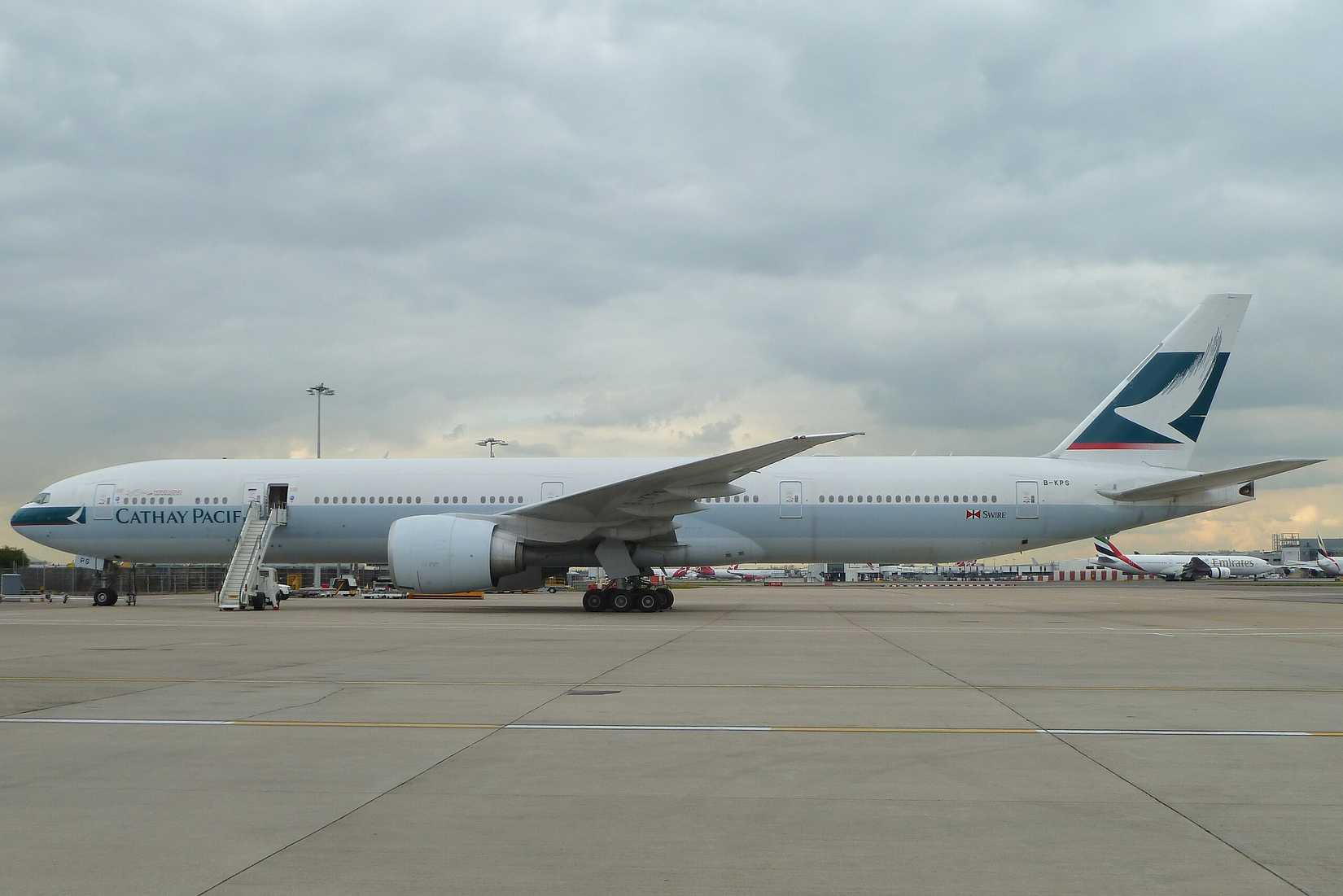 Top 10 Boeing 777-300ER Operators' Business Class Cabins Compared