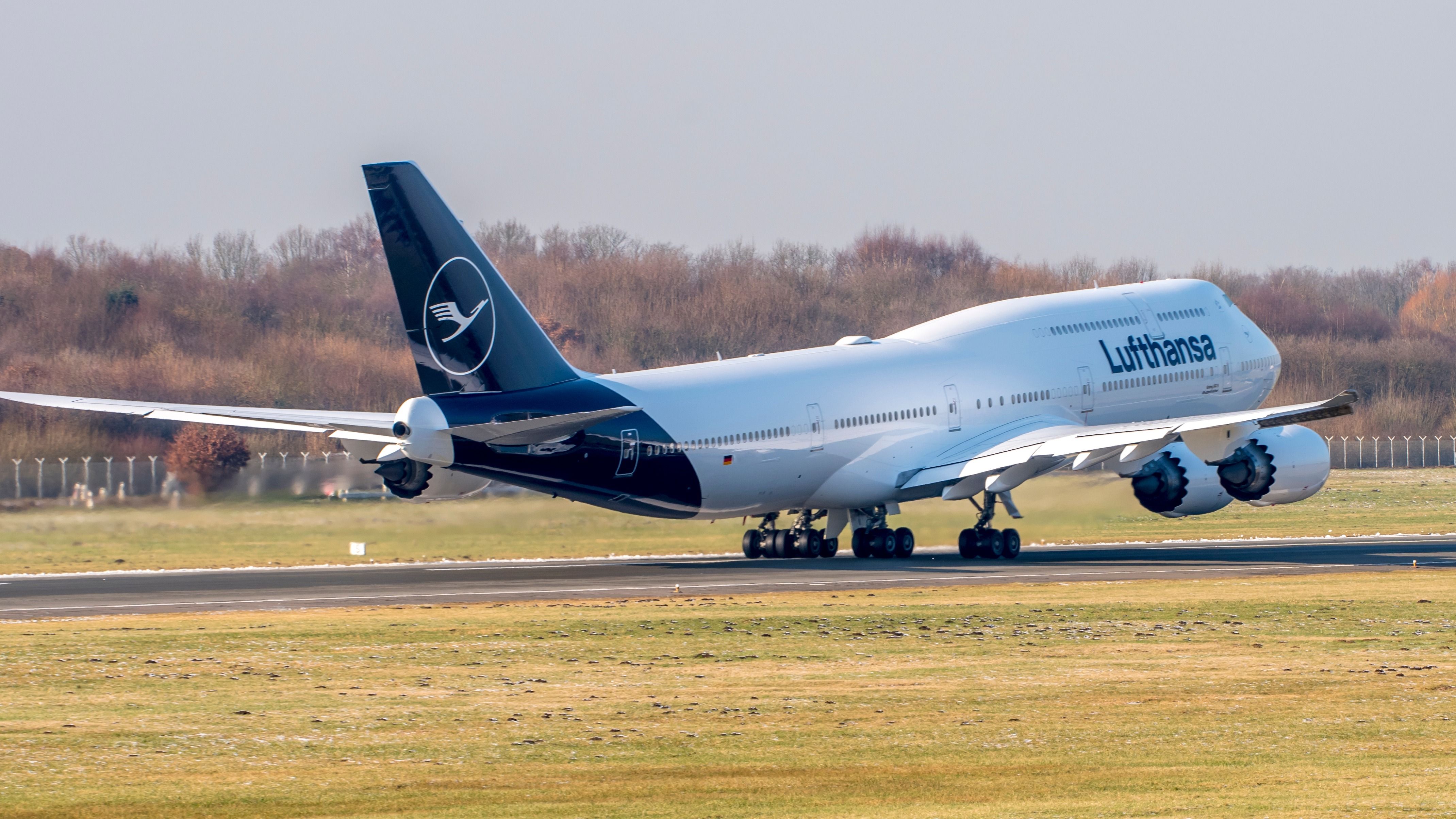 What Are The Best Features Of The Boeing 747-8?