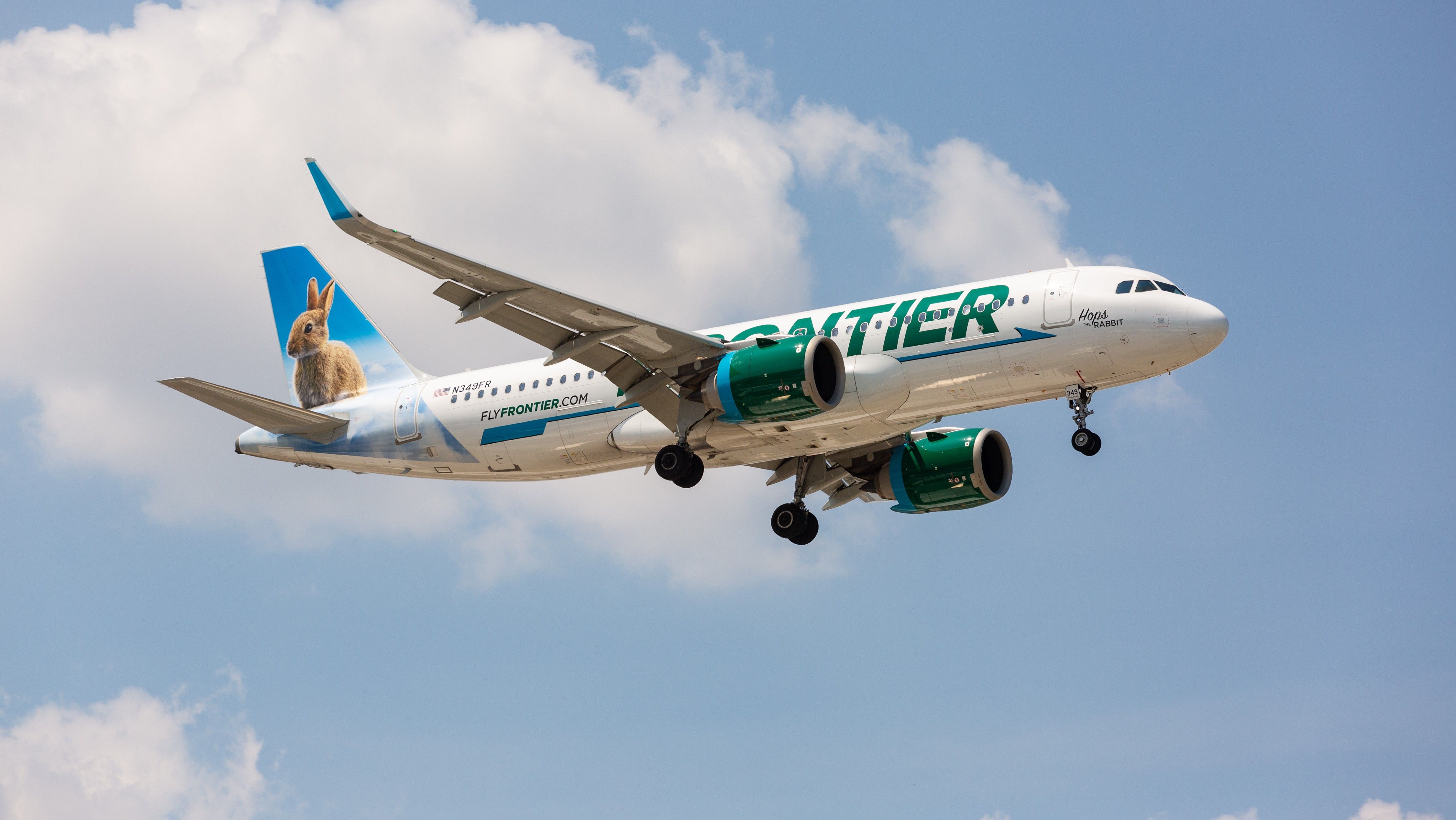 Frontier Airlines Takes Jabs At Alaska With New Flights To Snohomish