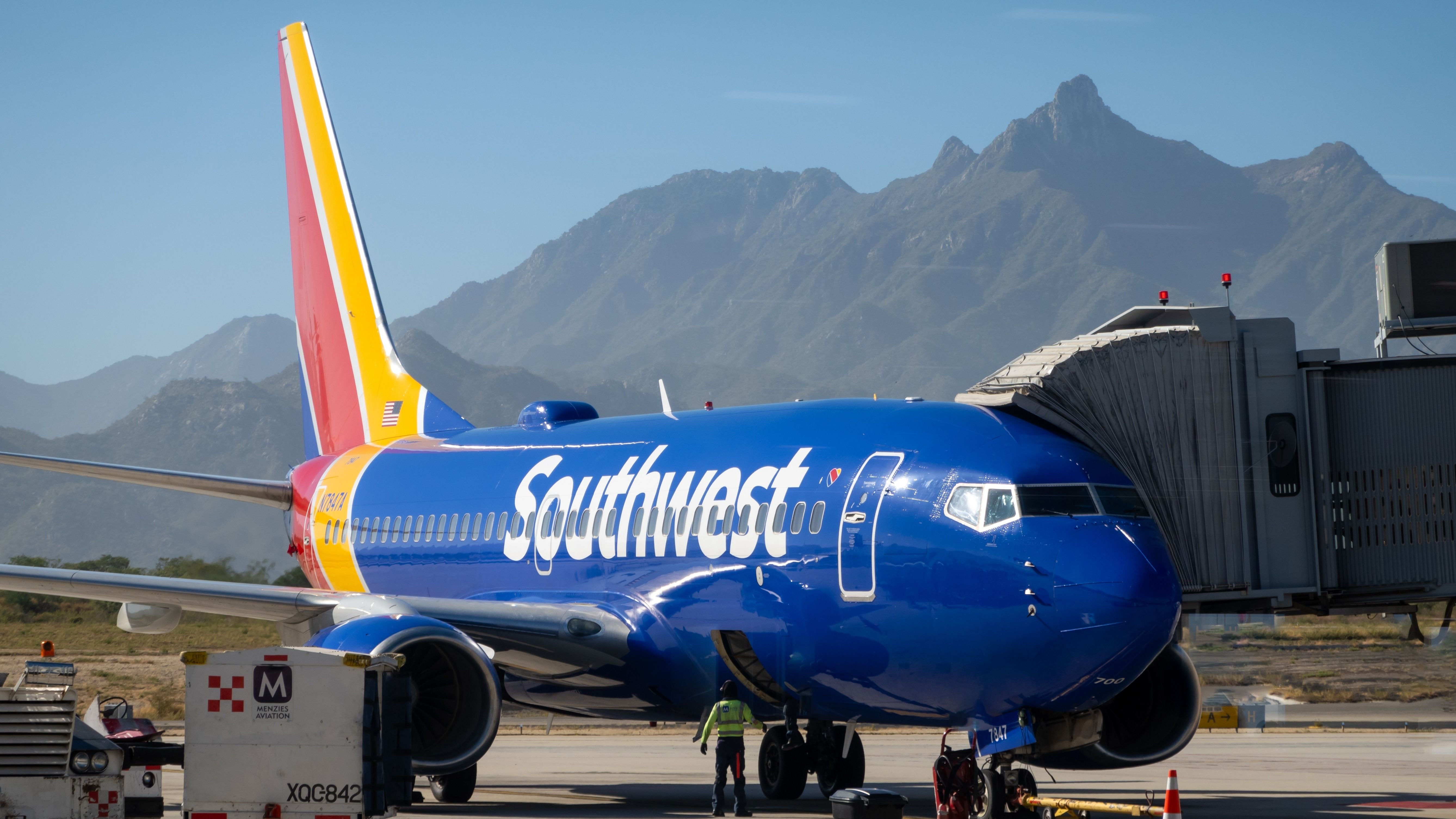 Southwest Airlines Randomly Schedules Nonstop Flights Between Nashville ...