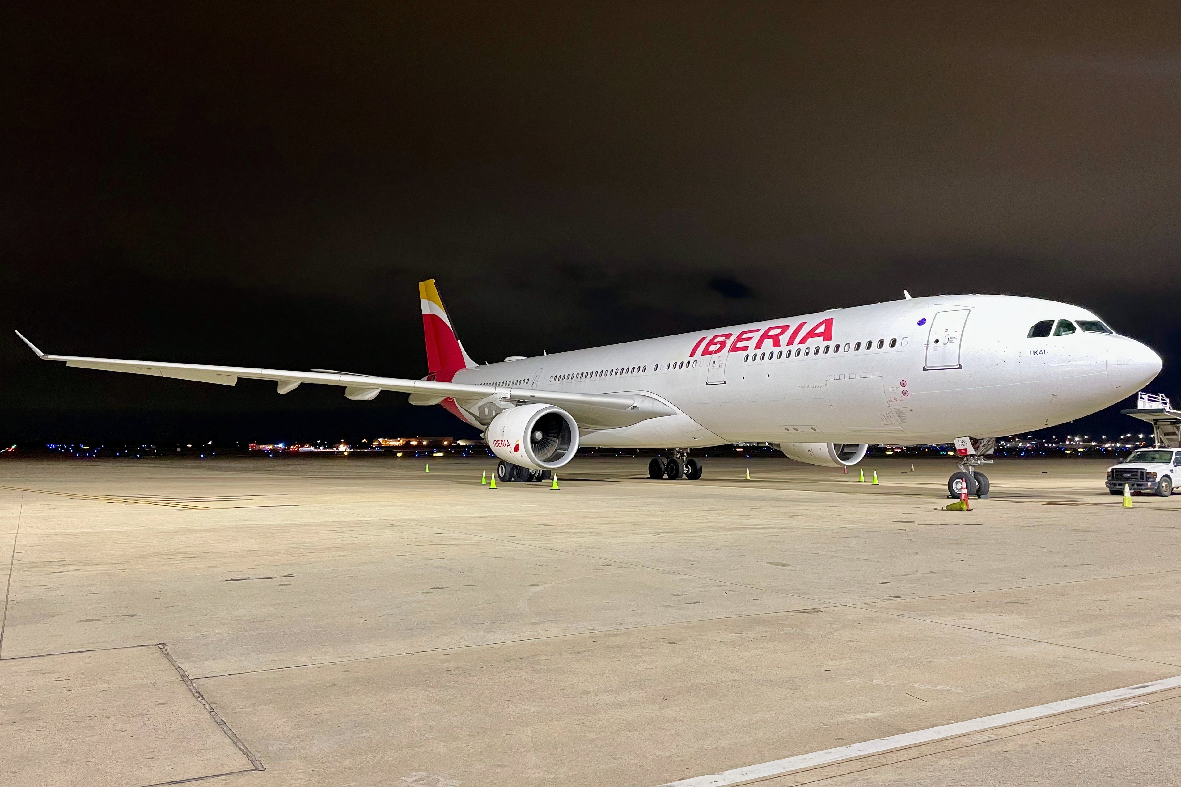 Disputed Causes: The Mystery Of SilkAir Flight 185