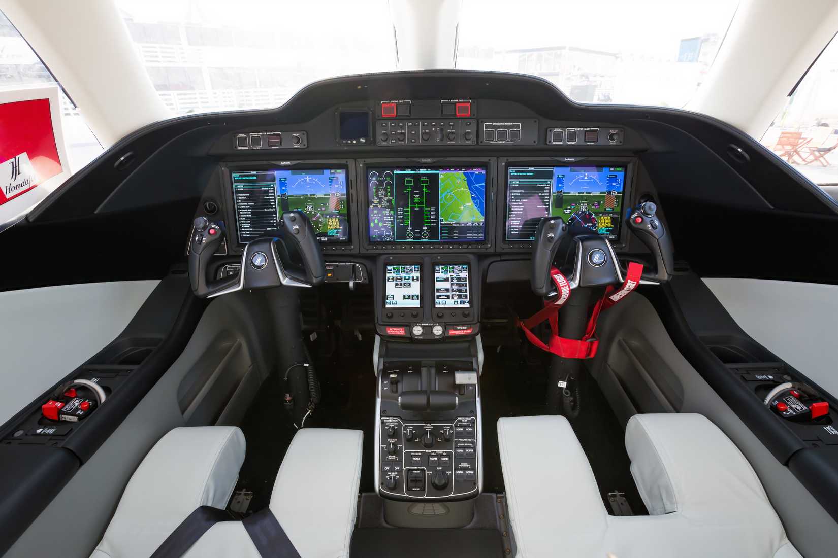 The HondaJet: A Look At The Unique Very Light Private Jet