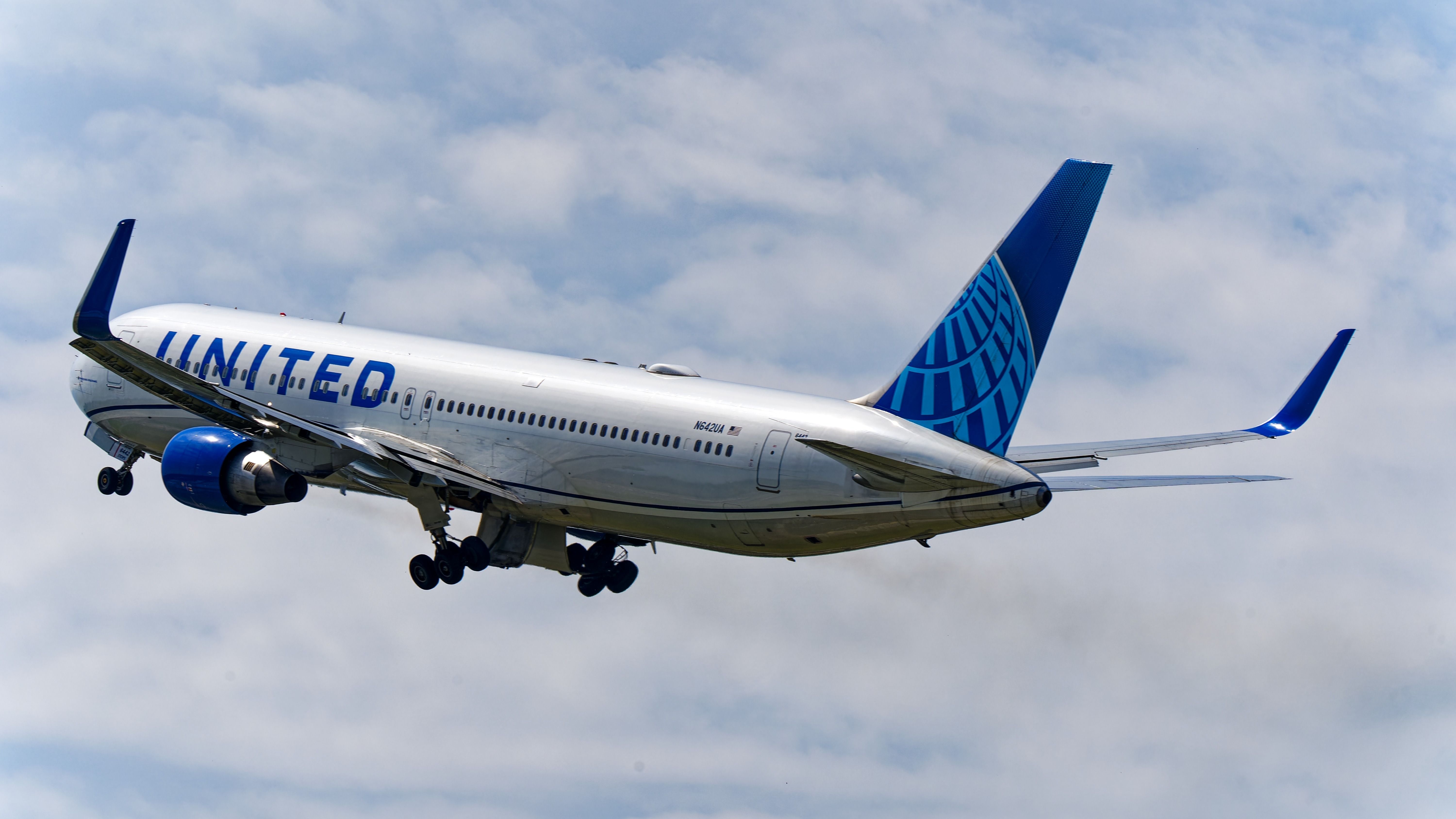 United Airlines Adds 2nd Unusual Daytime Flight On Newark-London ...