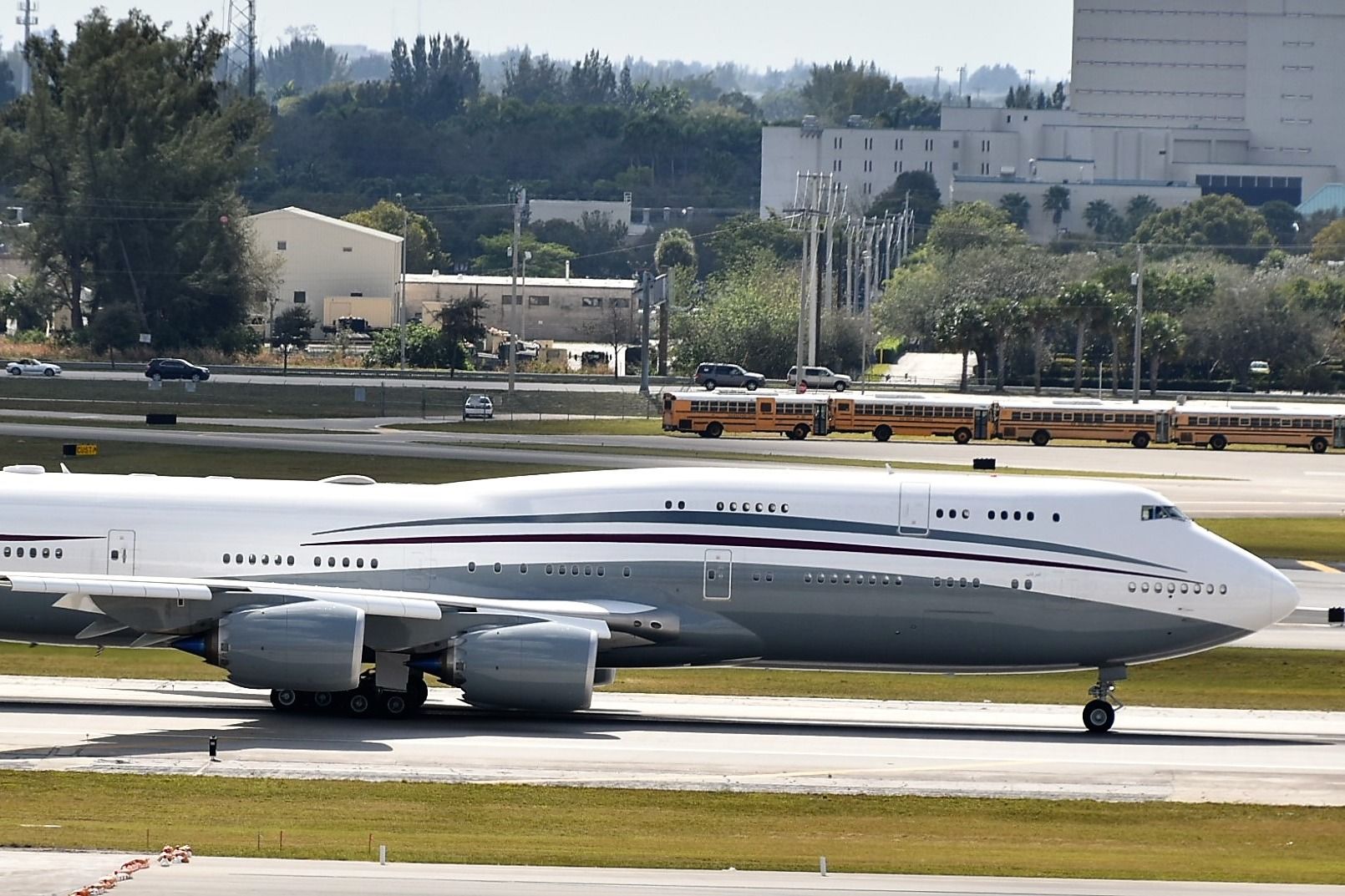 Defense Department Formally Accepts Luxury Boeing 747-8 From Qatar
