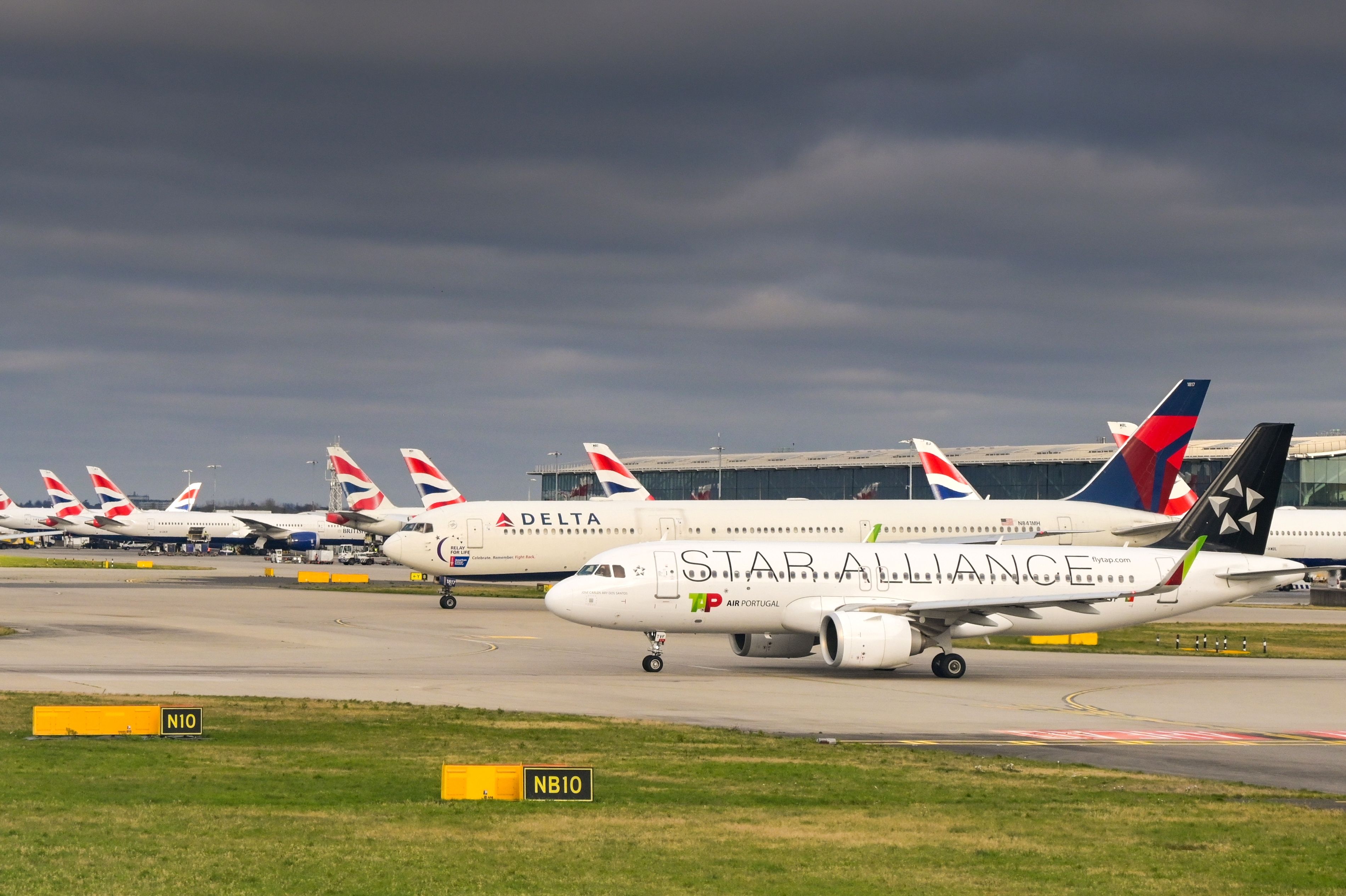 How New Flight Paths Are Going To Change UK Aviation