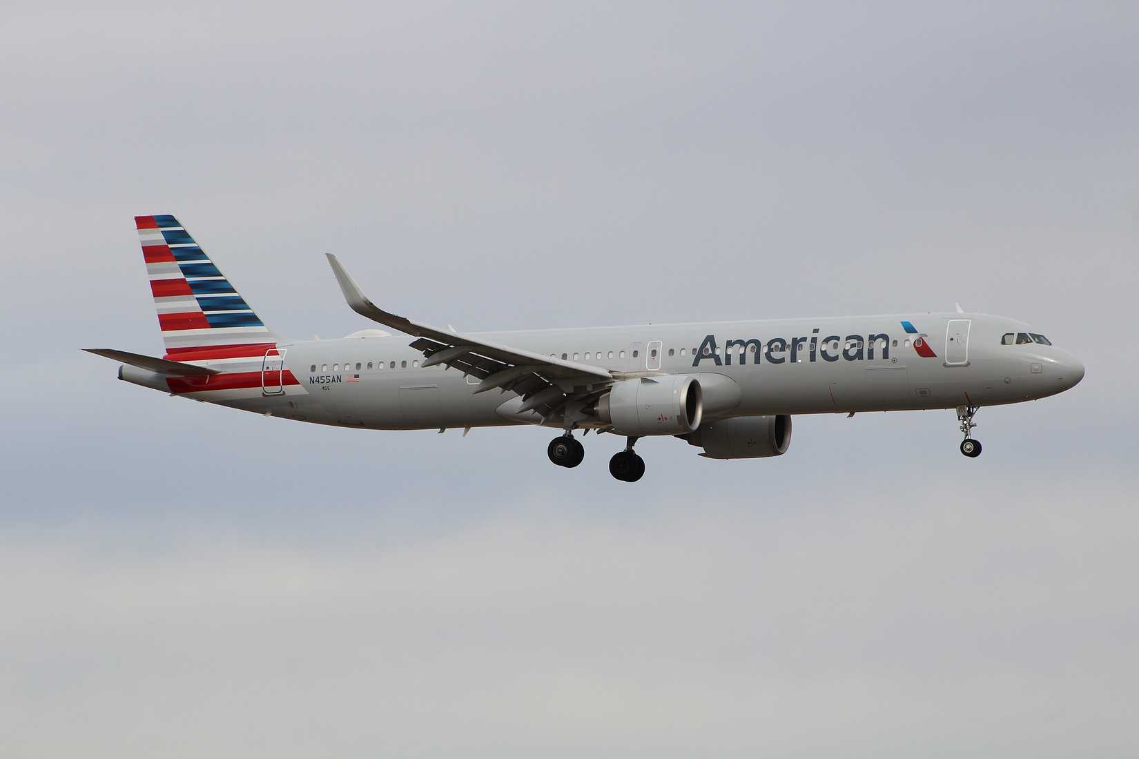 Is The Boeing 737 MAX 9 Bigger Than The Airbus A321neo?