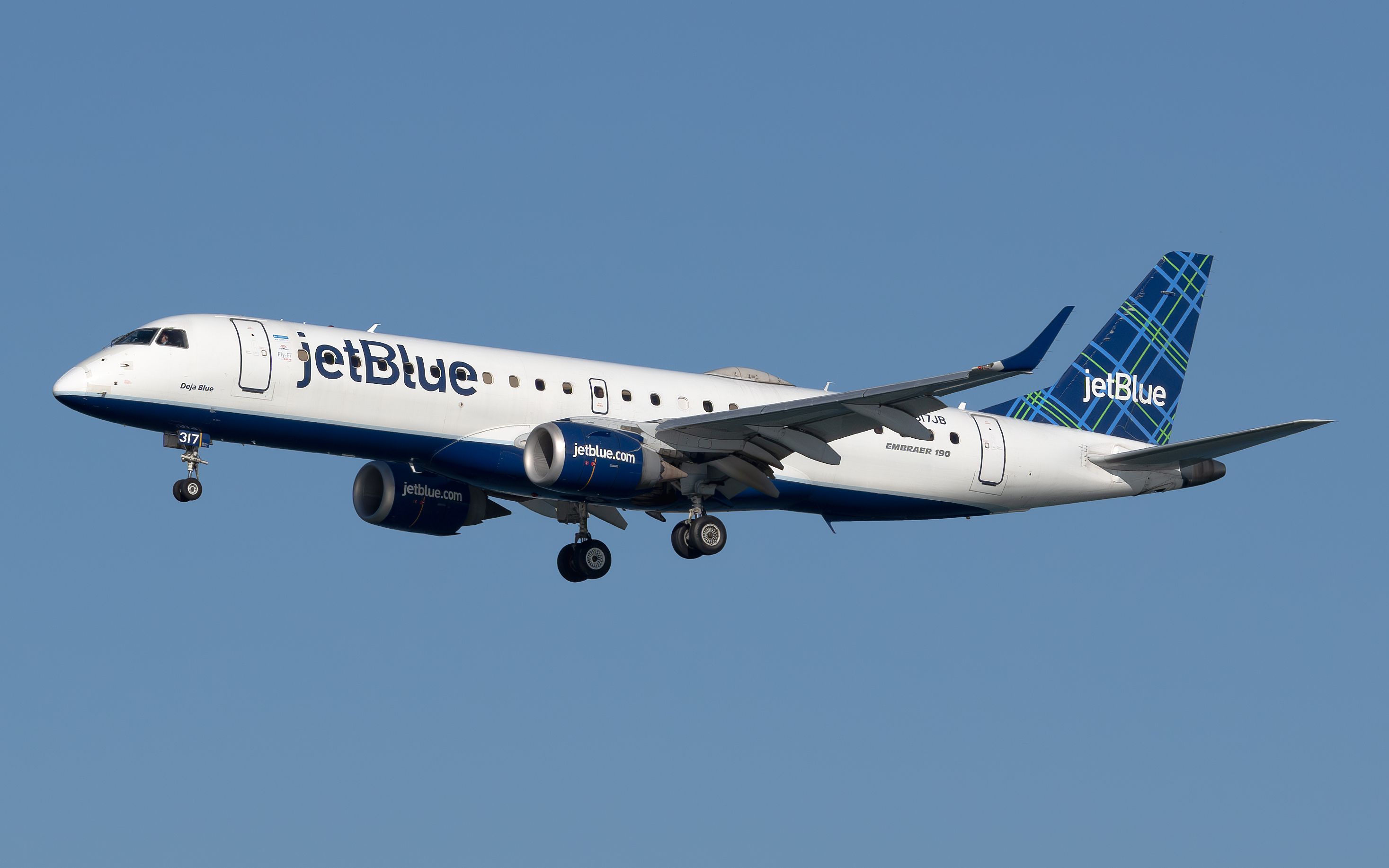 This Major US Airline Is Now Using AirTags To Track Lost Luggage