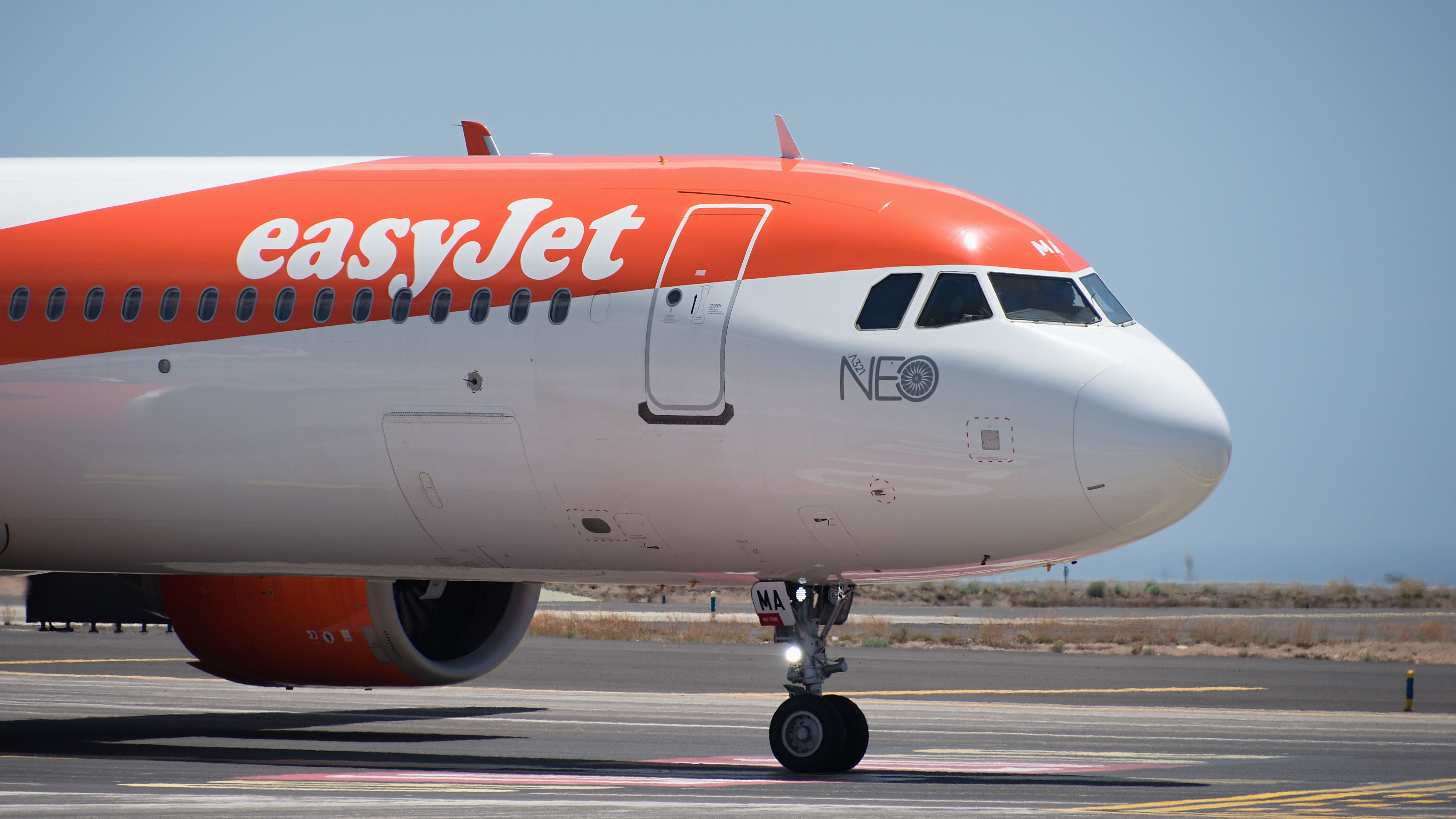 easyJet's Spanish Cabin Crew Goes On Strike Causing Delays & Disruption
