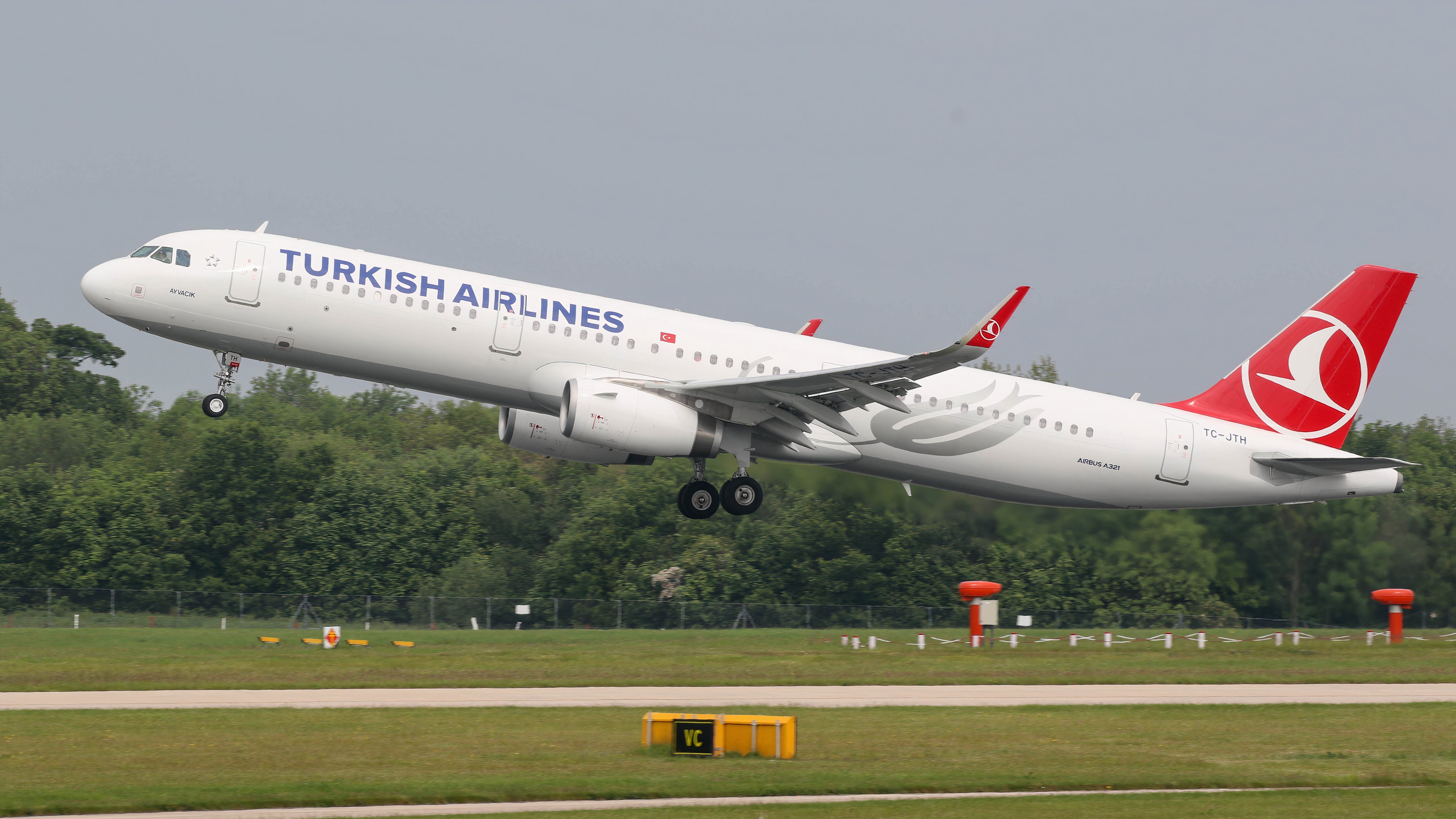 London Stansted Gets Turkish Airlines As The Carrier's UK Capital ...