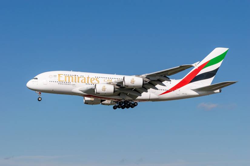 Emirates A380 Makes Emergency Landing in NYC on 3 Engines