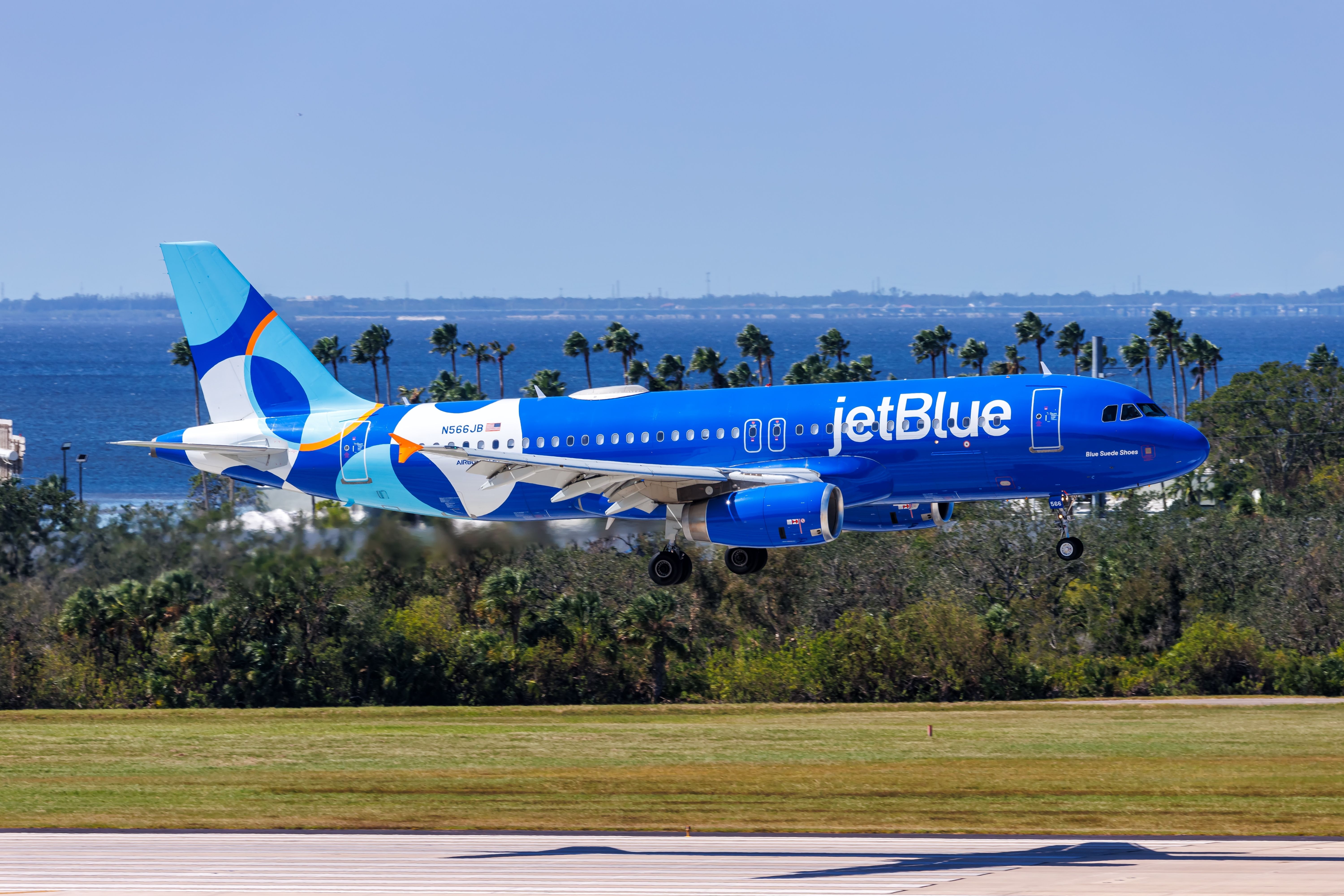 US Senator Slams United Airlines-JetBlue Partnership Over Competition ...