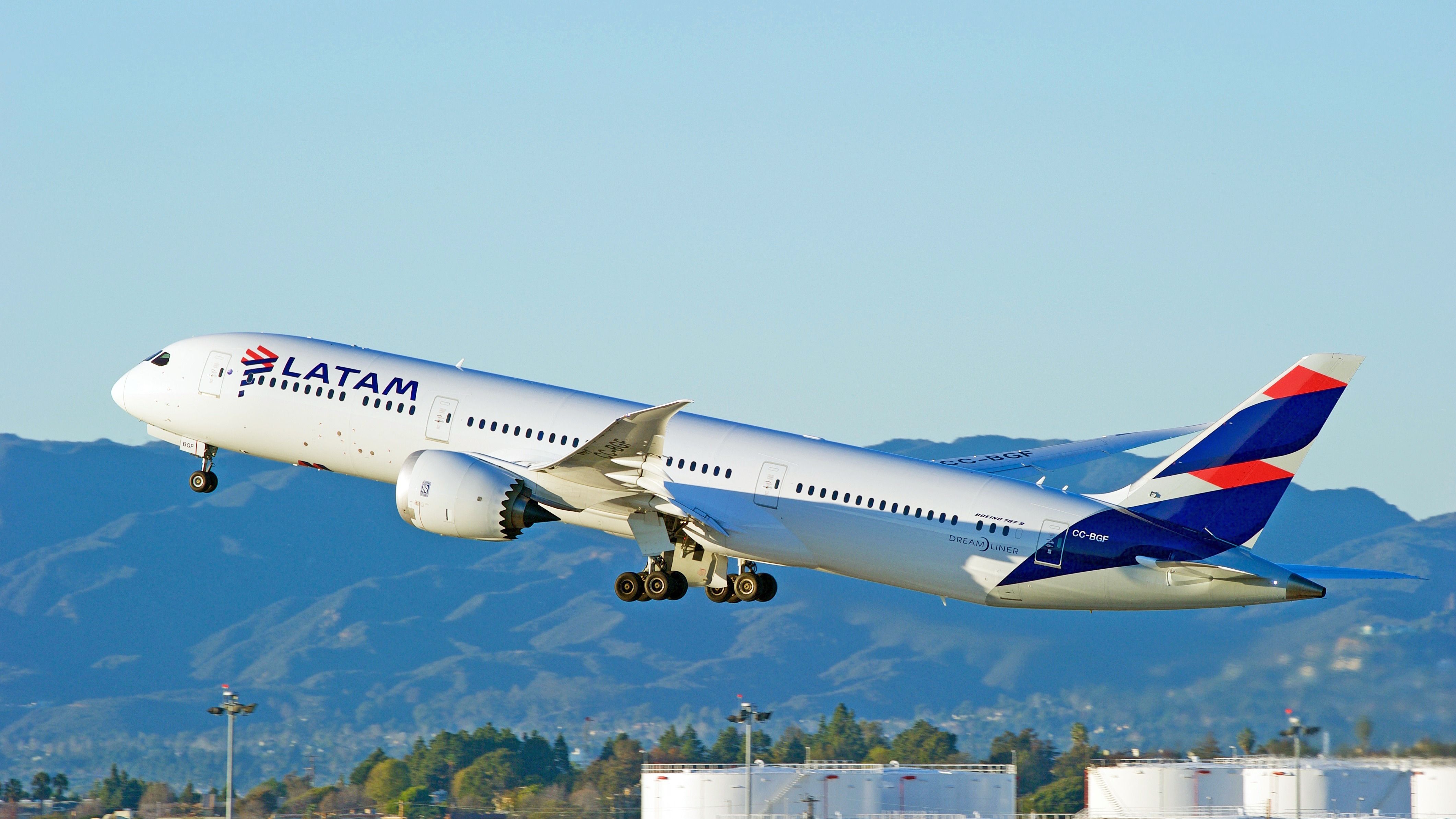 New Boeing 787 Product: LATAM Reveals Innovative Premium Comfort Class