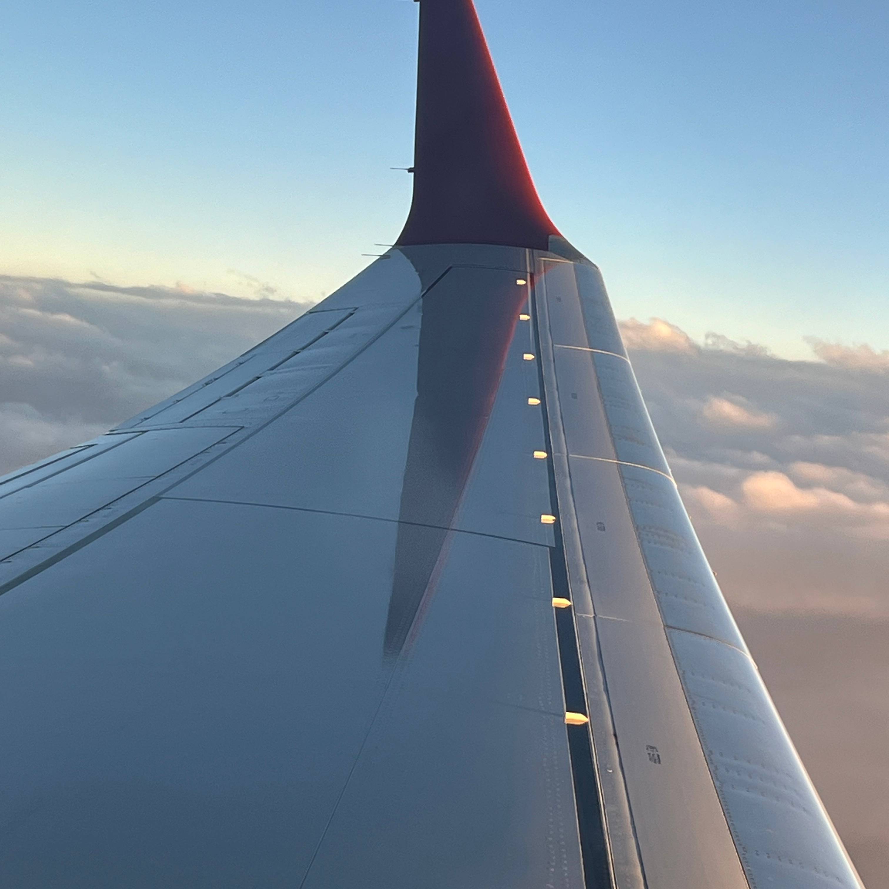 A350-900orA350-1000 | Simple Flying Profile